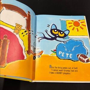 Harper Collins | Other | Pete The Kitty And The Groovy Playdate ...